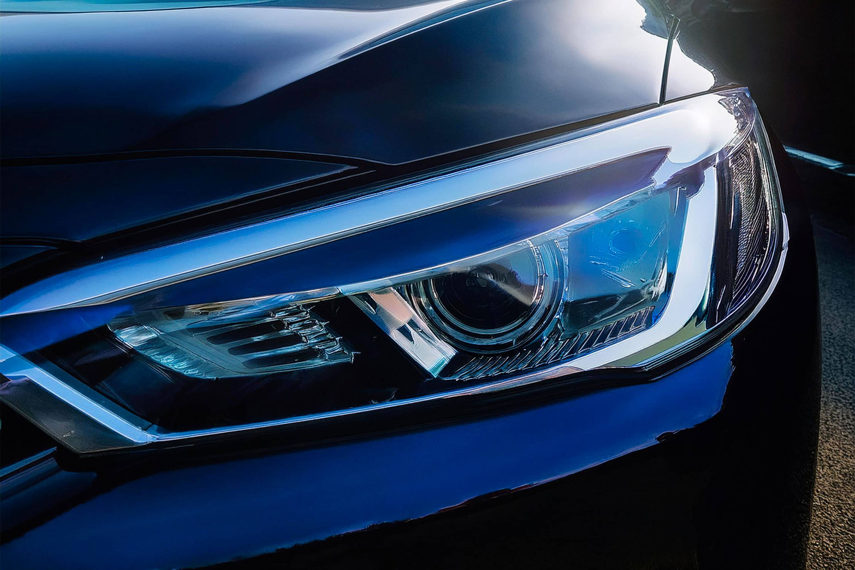 Guide complet : comment rendre transparent les phares de votre voiture